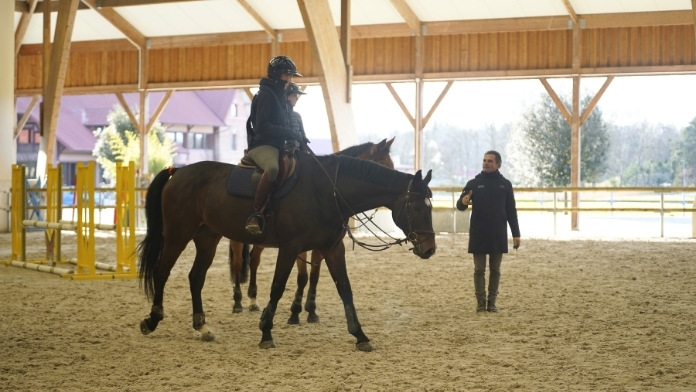 Au cœur du stage offert aux cavaliers Amateurs au Parc équestre fédéral ...
